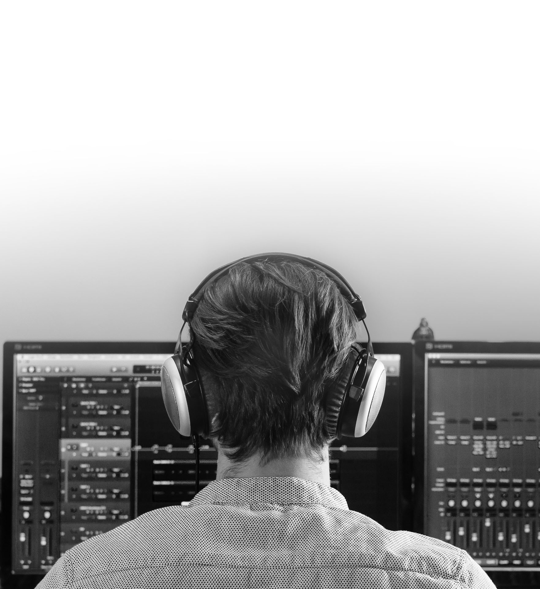 beyerdynamic DT 880 PRO: Semi-open studio headphones, 250 ohms beyerdynamic DT 880 PRO: Semi-open studio headphones, 250 ohms
